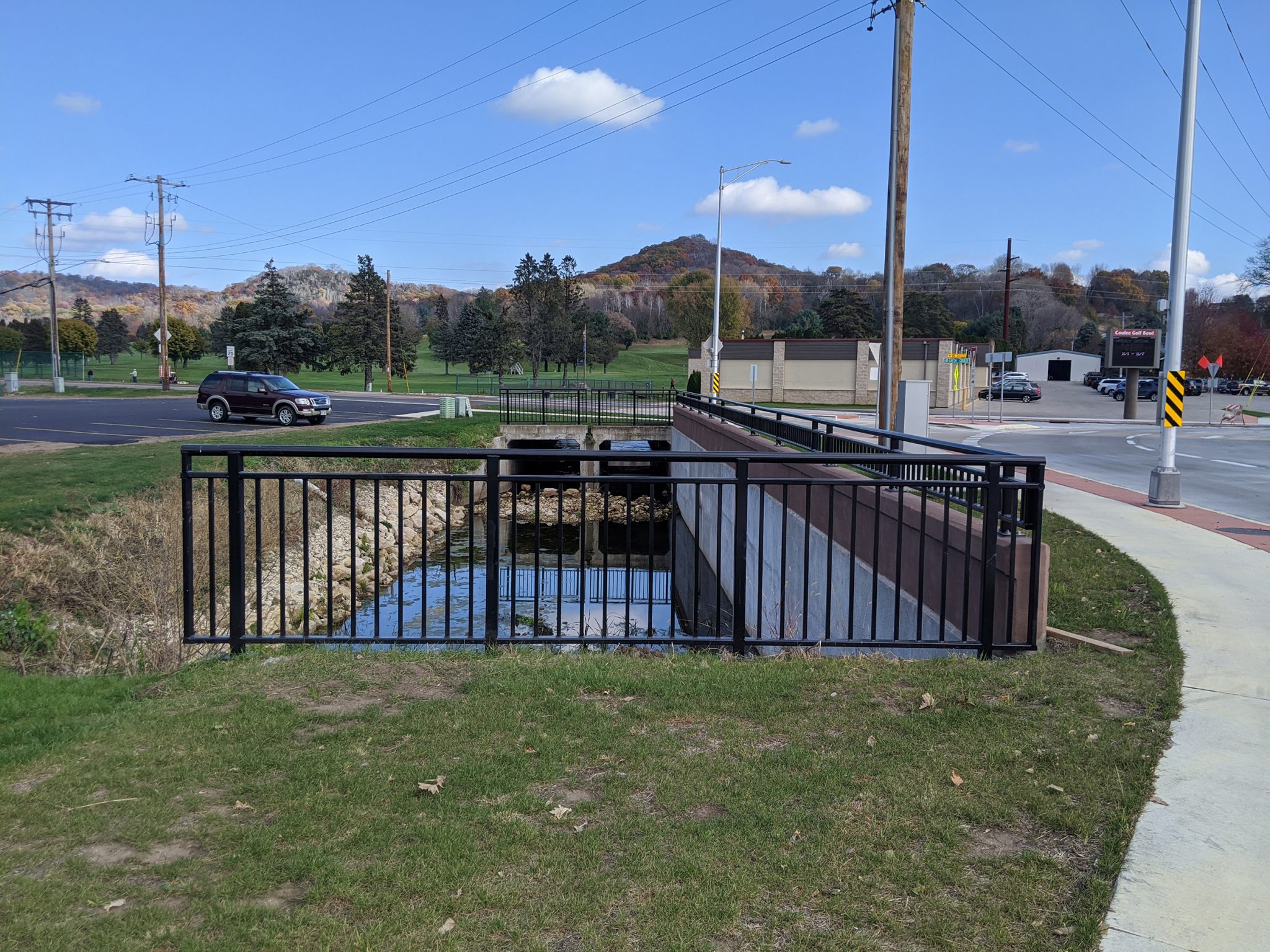 East Main Street & Green Coulee Road Roundabout - MSA